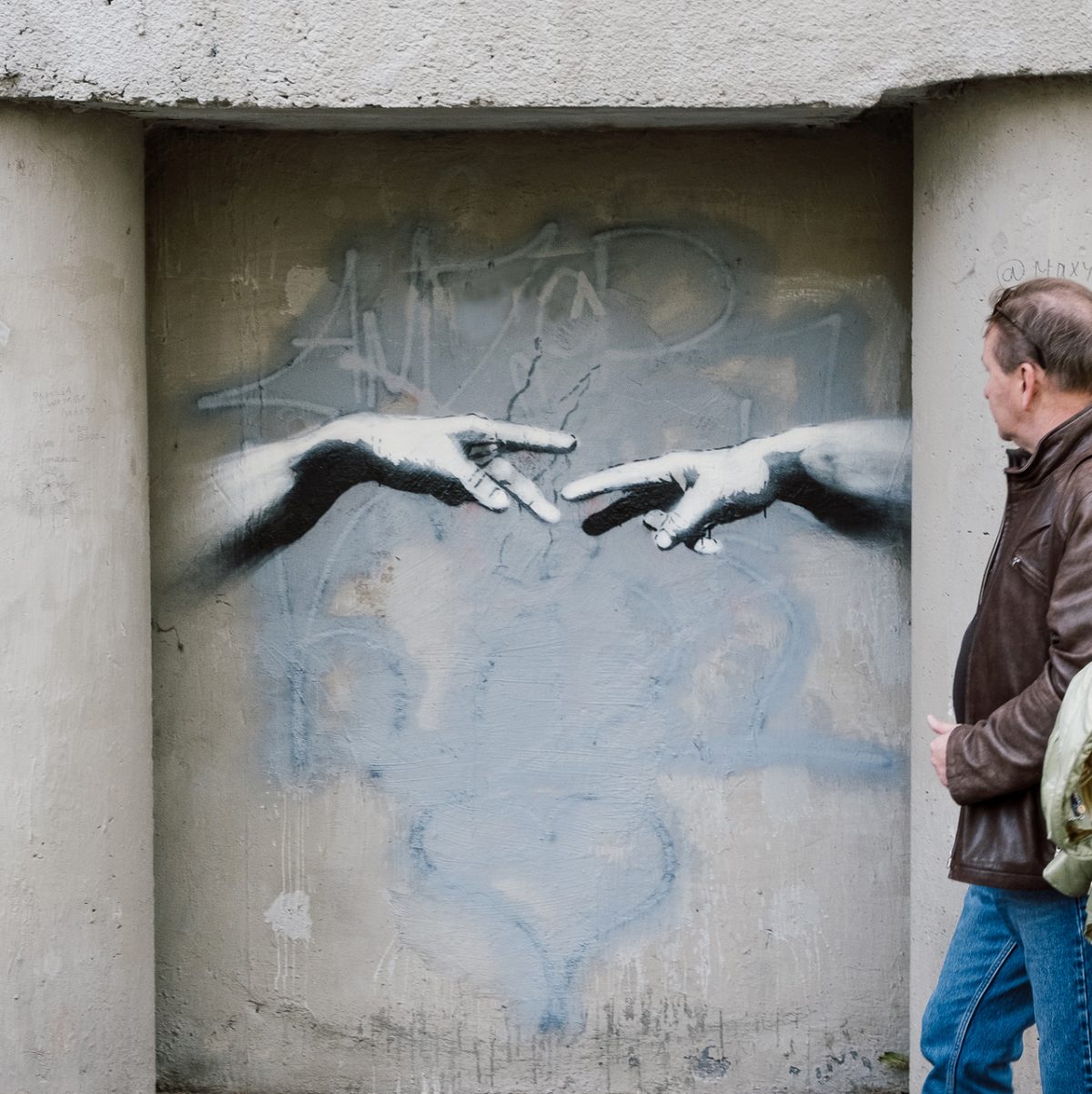 Street - iHeart - Street Art